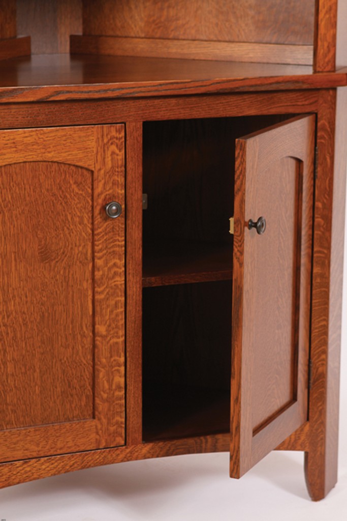 30 Vienna Corner Hutch With Arched Glass Doors - Amish Traditions