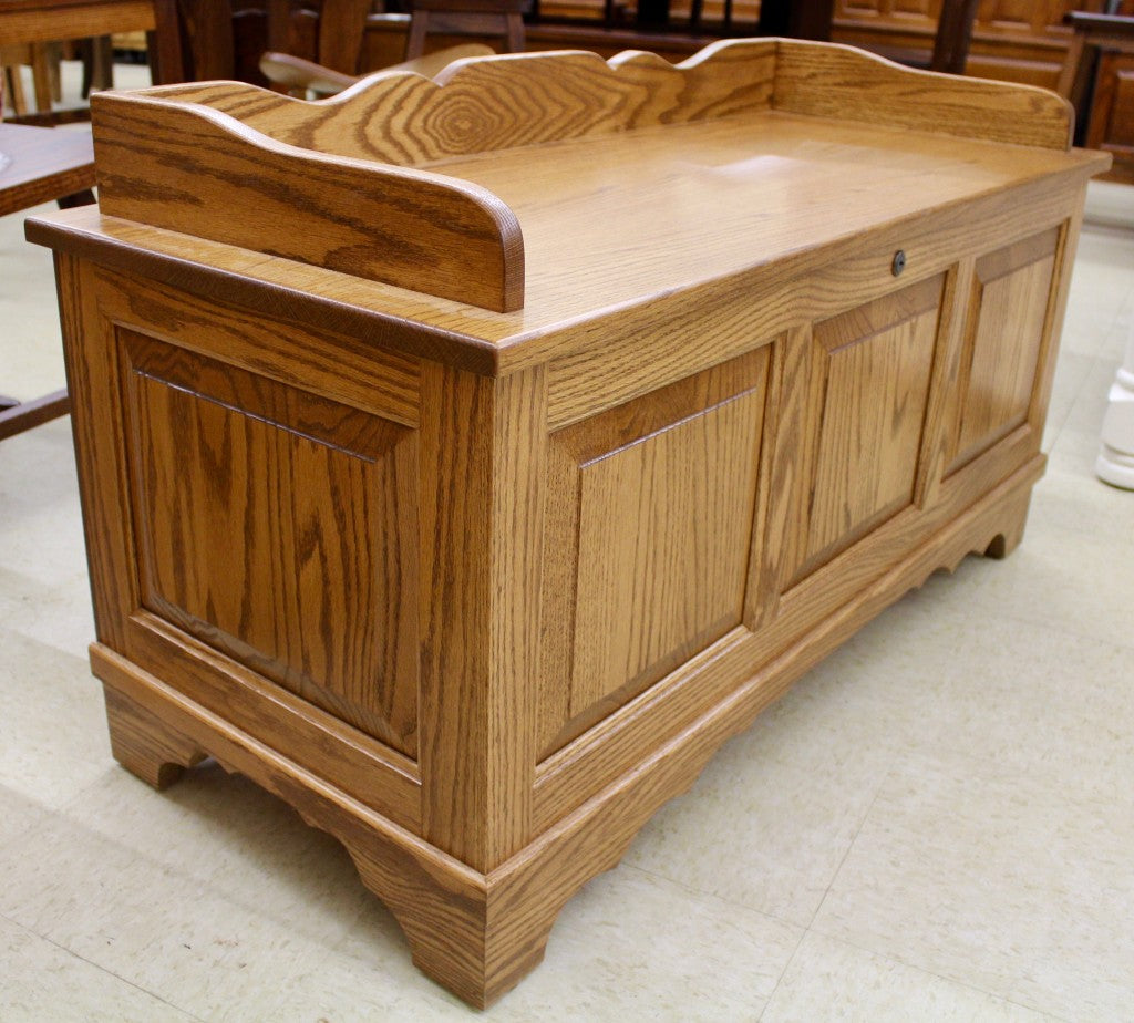 Medium Square Raised Panel Blanket Chest With Seat Rail - Amish Traditions